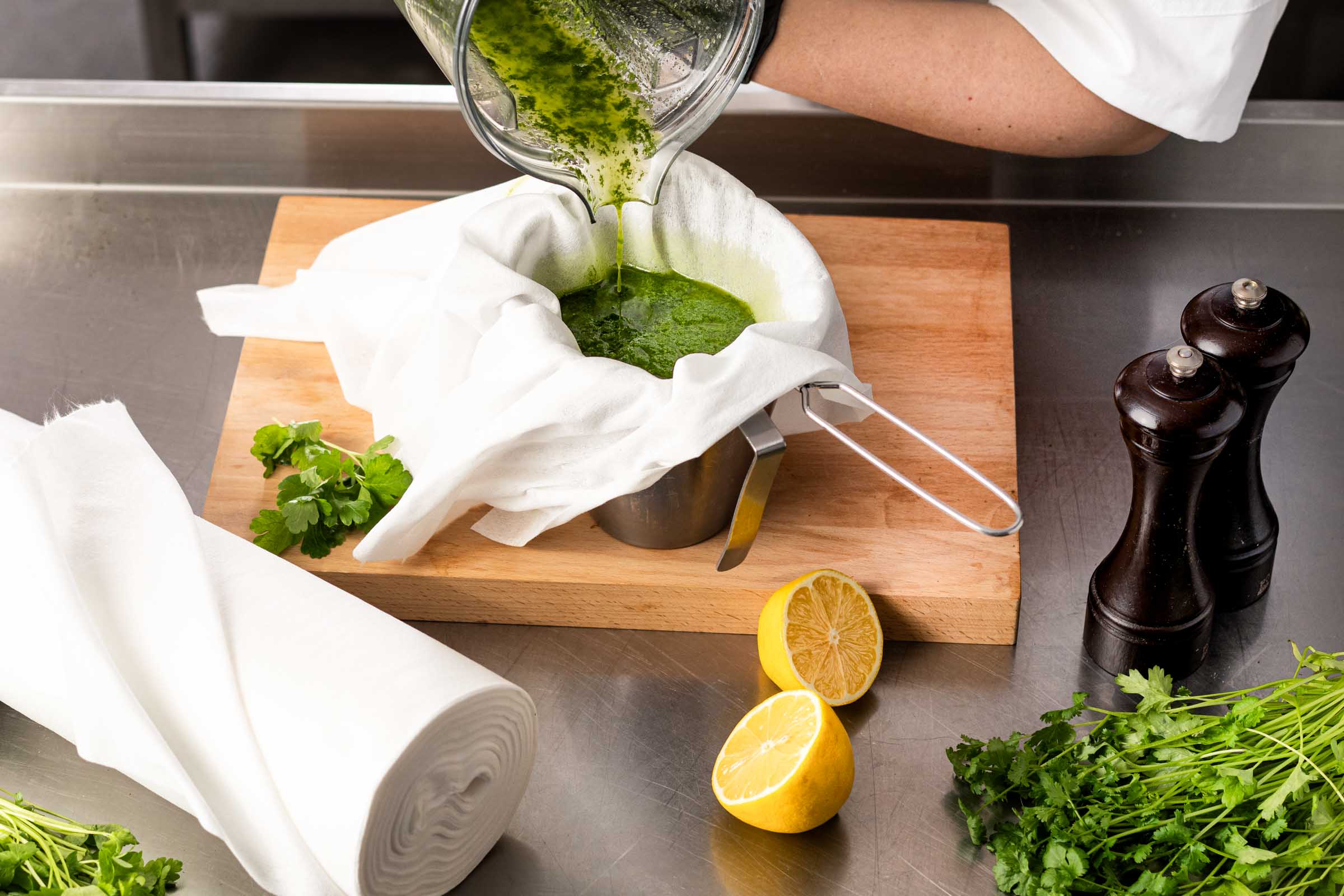 Biodegradable fibre cloths for retail, restaurants and food service